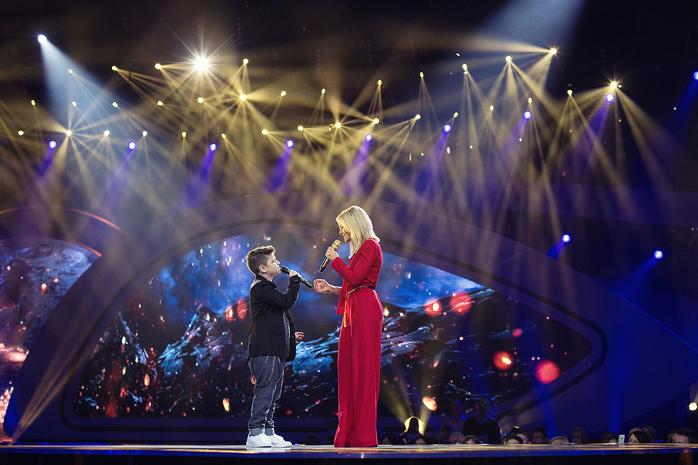 Lichtdesign der Helene Fischer Show mit Helios+ 19Z von Ehrgeiz ...