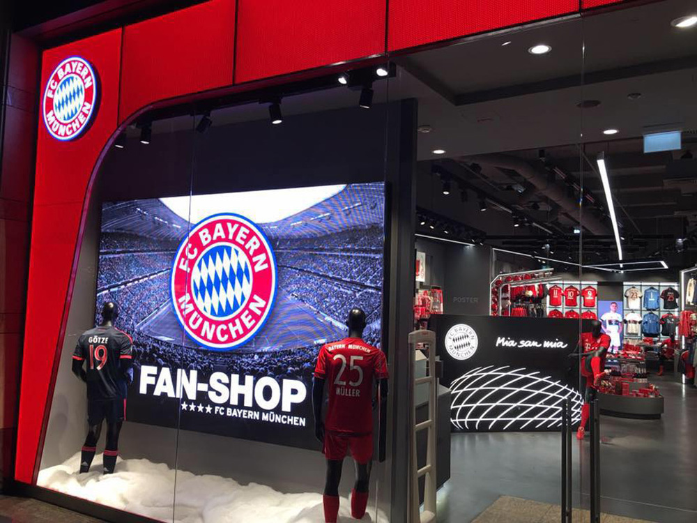 LEDium LED-Panels in FC Bayern-Fanshops › ProMediaNews