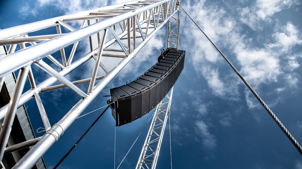 5 weitere Demo Days zum Line-Array HK Audio COSMO › ProMediaNews