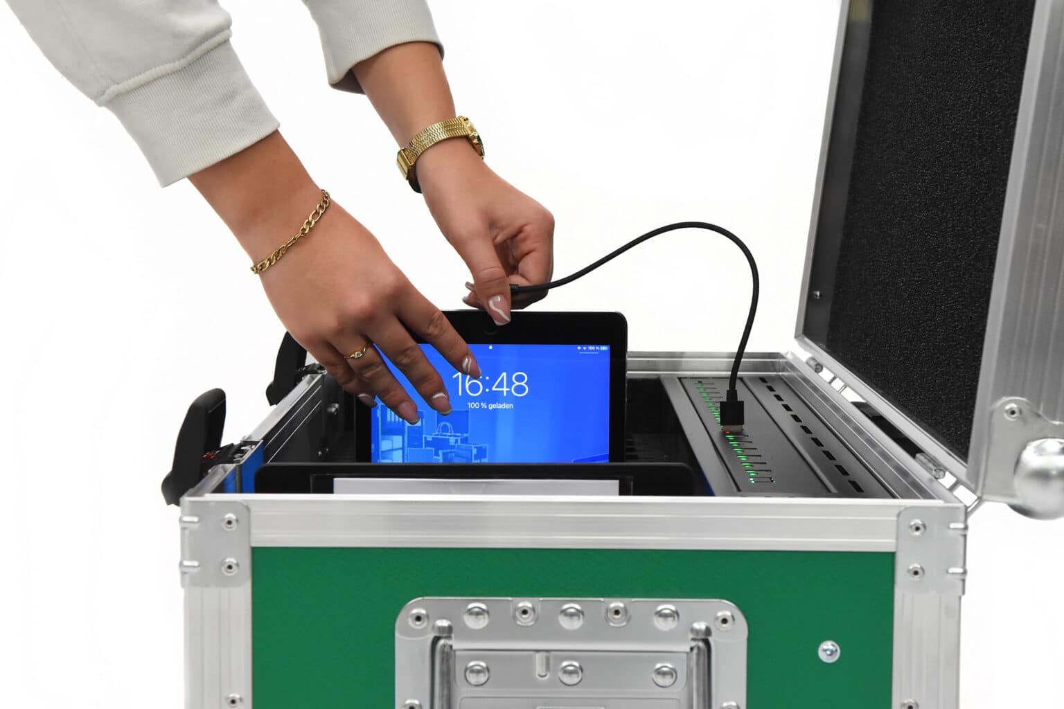 Neues Tablet-Case von ProCase zum Laden und Transportieren › ProMediaNews