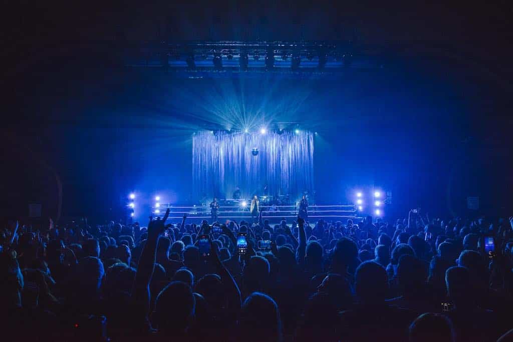 Ayrton Domino bei Sugababes „One Touch“- Tour › ProMediaNews