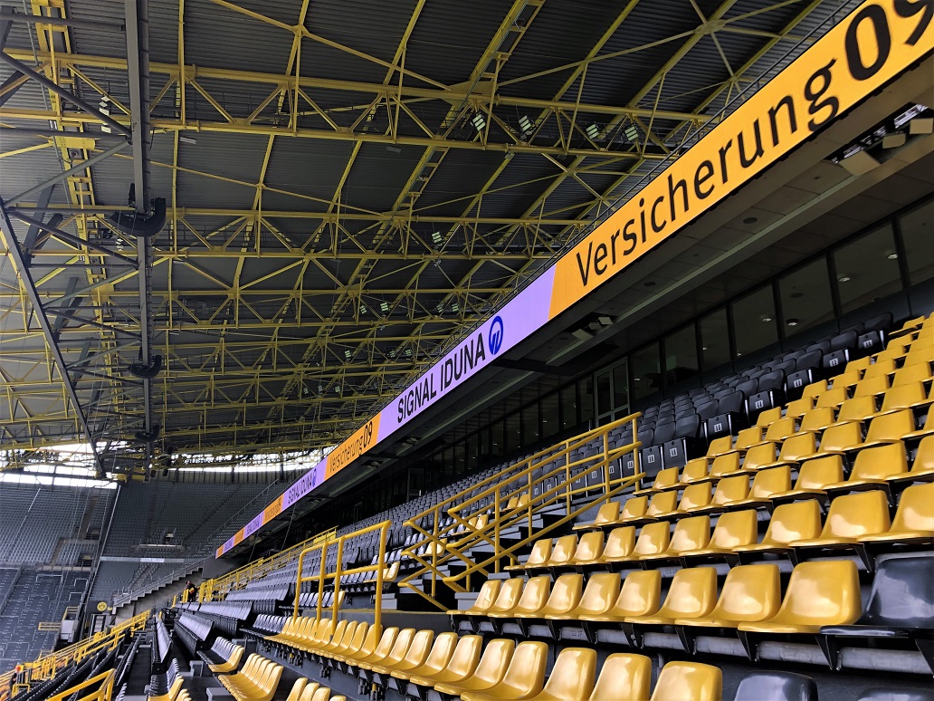 Signal Iduna Park: neue APA-Expromo-LED-Bande Park im Oberrang ...